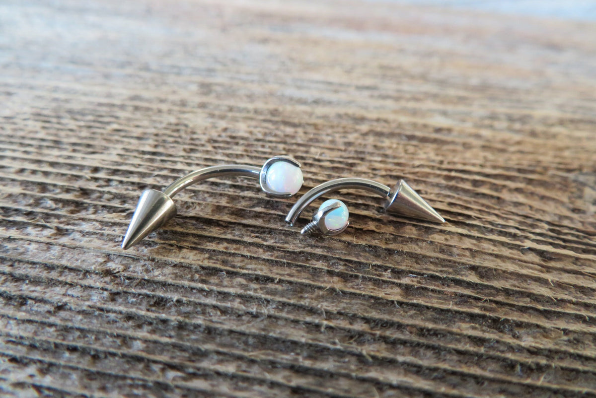 White Fire Opal Spike Vertical Lip Internally Threaded Surgical Steel ...